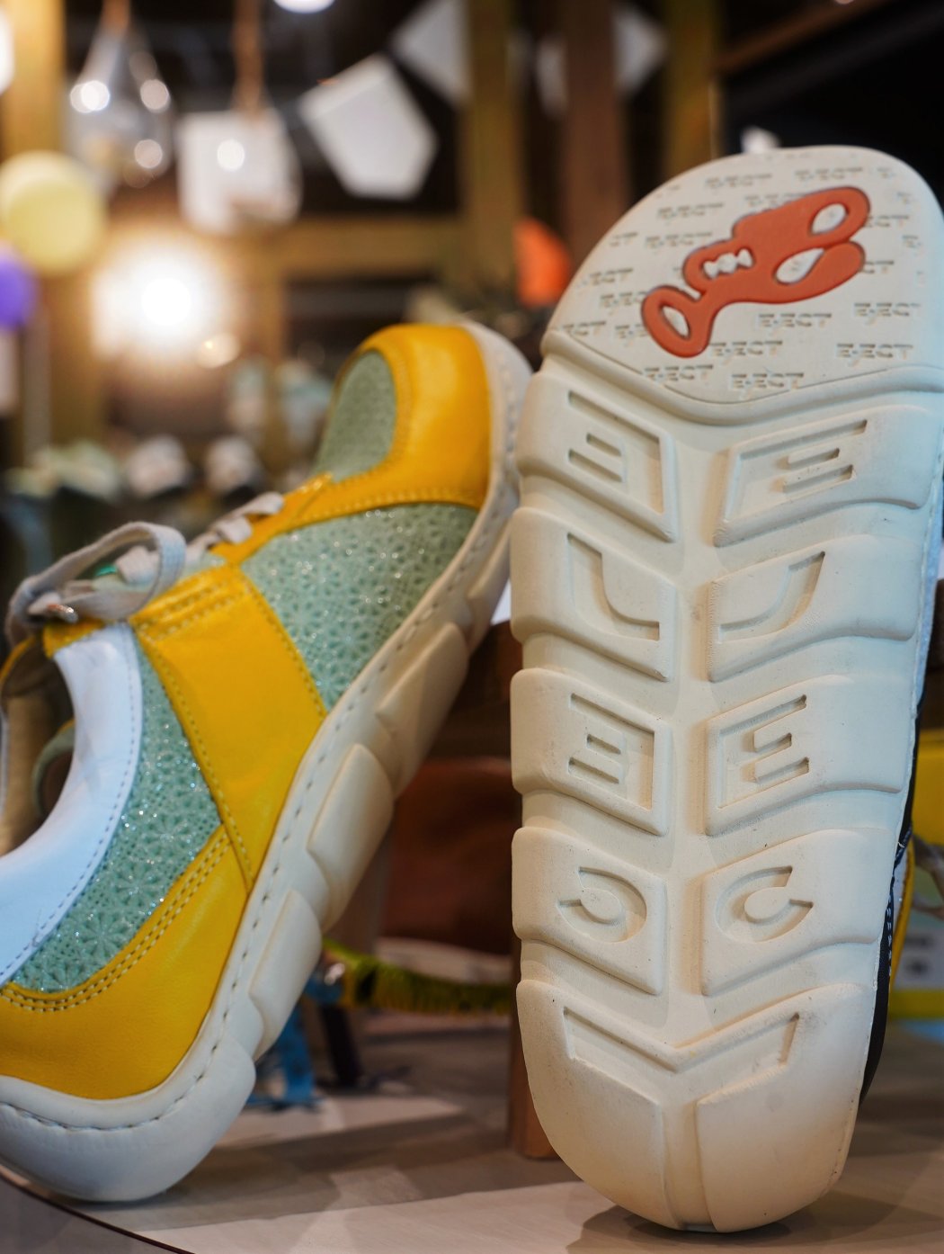 プロフェッショナルシューフィッティングのさか｜靴｜金沢市 ｜ 高いフィット感で人気のEJECT SHOESのスニーカー”FLIGHT” シリーズ