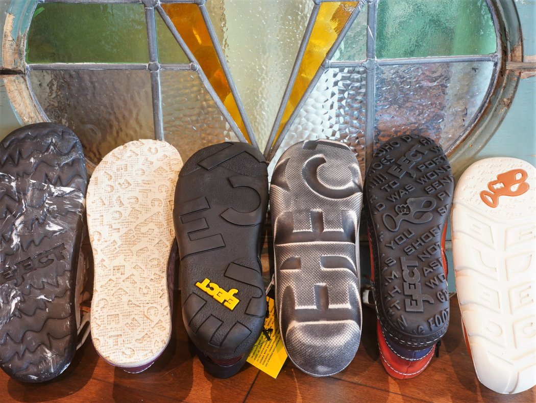 プロフェッショナルシューフィッティングのさか｜靴｜金沢市 ｜ 高いフィット感で人気のEJECT SHOESのスニーカー”FLIGHT” シリーズ